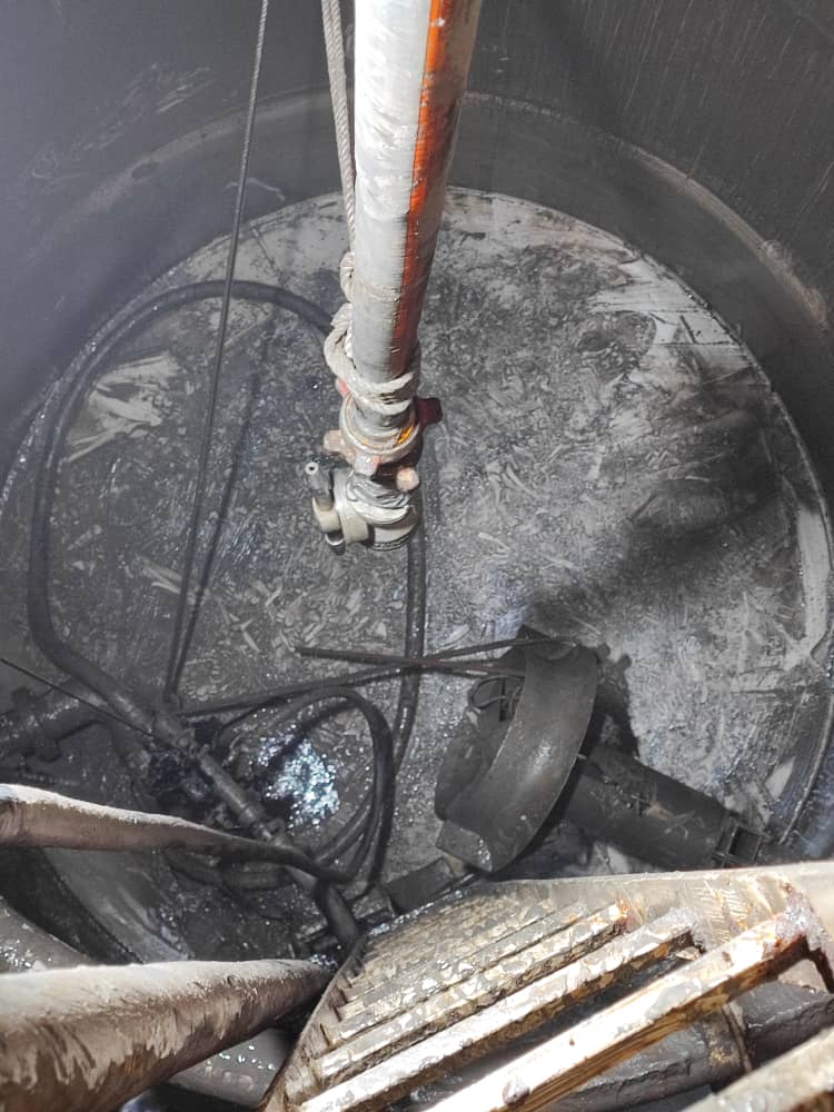 Mechanical Tank Cleaning – BraveBox